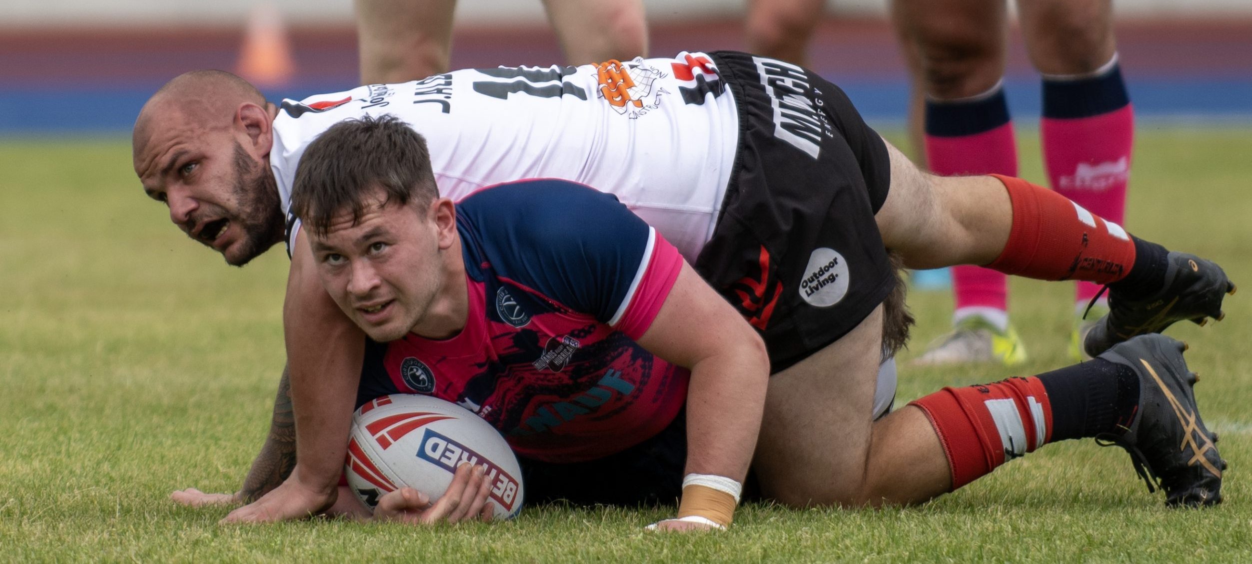 NEWBOULT SIGNS EXTENSION - Midlands Hurricanes RLFC
